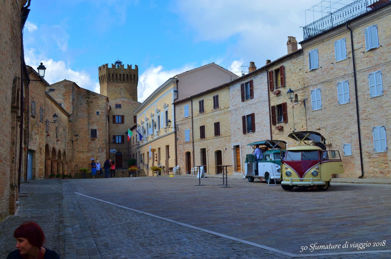 Moresco il borgo fortificato delle Marche