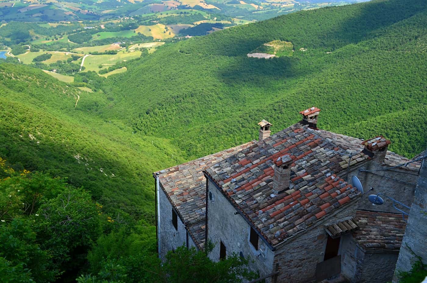 Cosa vedere a Elcito, il Tibet delle Marche tra silenzio e suggestioni