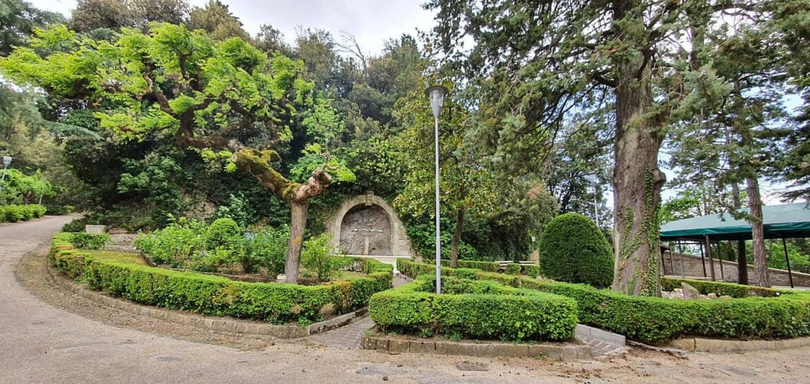 Cosa vedere ad Arcevia in un giorno: la perla dei monti marchigiani