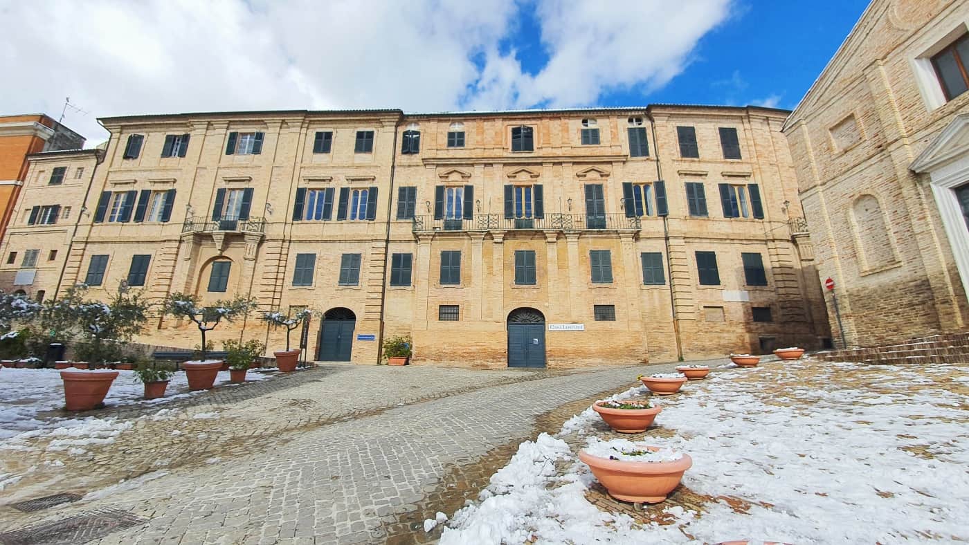 Cosa vedere a Recanati: il borgo di Leopardi e dell'infinito