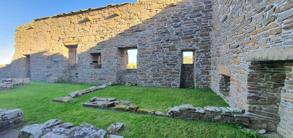 Noltland castle, l'unico castello rimasto in piedi delle isole Orcadi ...